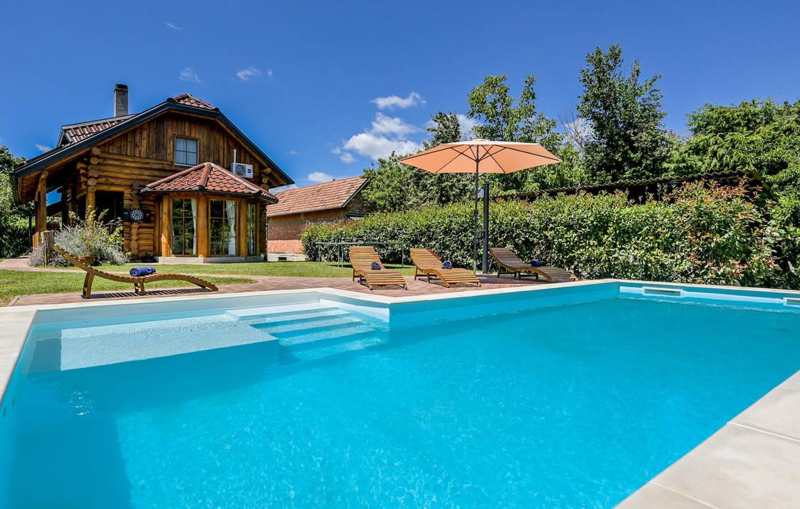 100 M² House ∙ 2 Bedrooms ∙ 6 Guests - Ludbreg