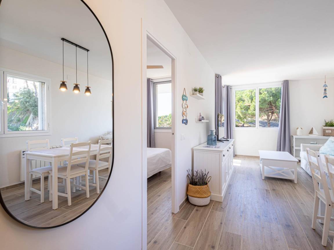 50 M² Apartment ∙ 1 Bedroom ∙ 4 Guests - Calella