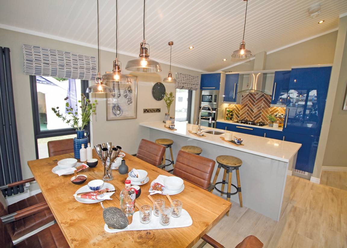 Chalet ∙ 4 Bedrooms ∙ 8 Guests - Tenby