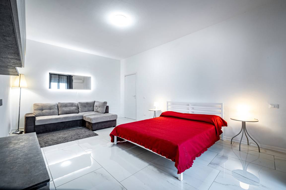 57 M² Huoneisto ∙ 2 Makuuhuonetta ∙ 4 Vierasta - Scandicci
