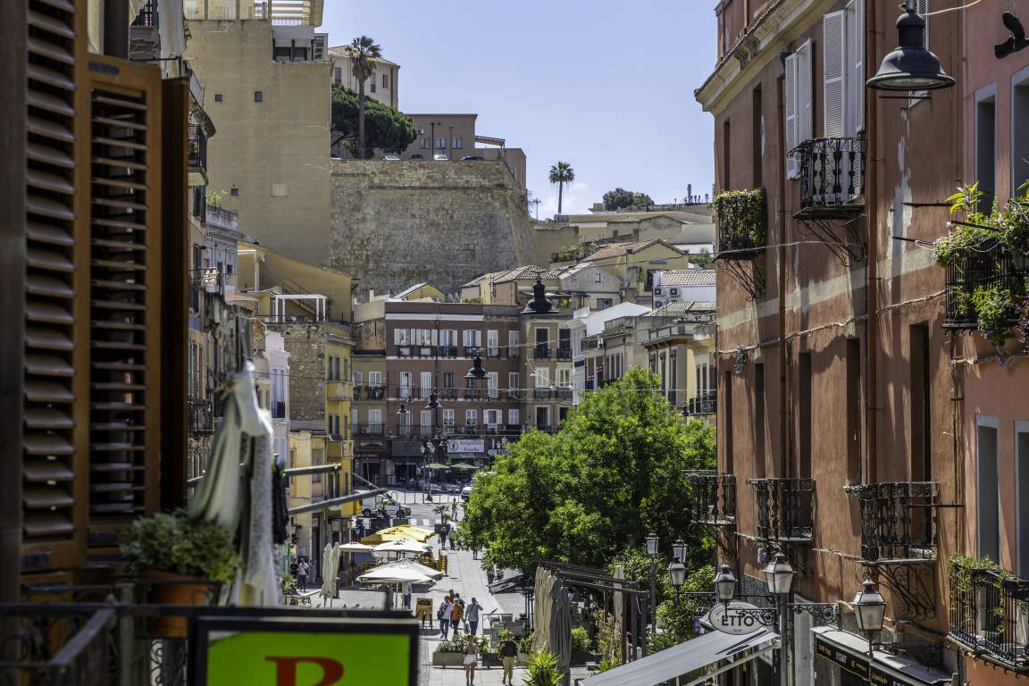 67 M² Apartment ∙ 1 Bedroom ∙ 5 Guests - Cagliari