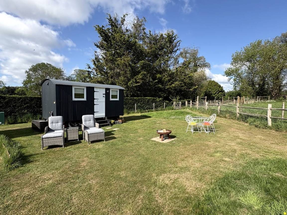Camping ∙ 1 Bedroom ∙ 2 Guests - Bognor Regis