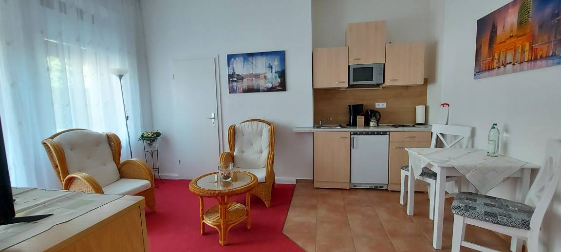 45 M² Ferienwohnung ∙ 1 Schlafzimmer ∙ 2 Gäste - Bad Pyrmont