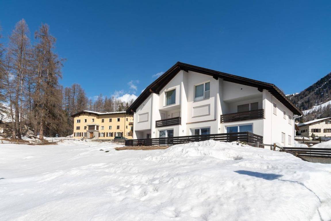 60 M² Appartement ∙ 2 Chambres ∙ 4 Personnes - Pontresina