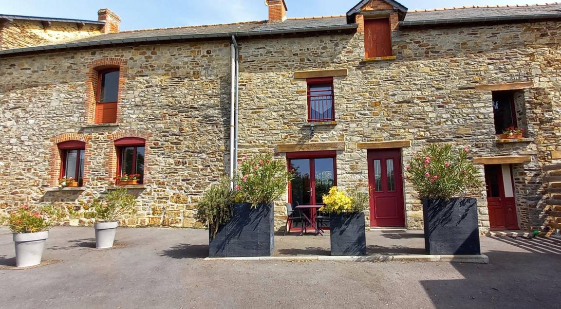 113 M² Gîte ∙ 3 Chambres ∙ 6 Personnes - Guichen