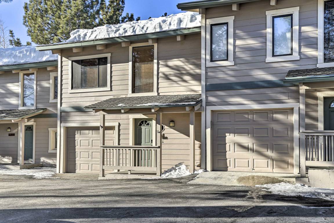 146 M² Apartment ∙ 3 Bedrooms ∙ 8 Guests - Mammoth Lakes, CA