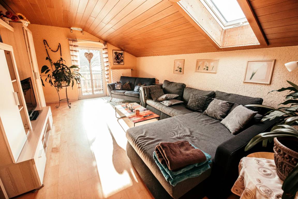 120 M² Ferienwohnung ∙ 3 Schlafzimmer ∙ 6 Gäste - Viechtach