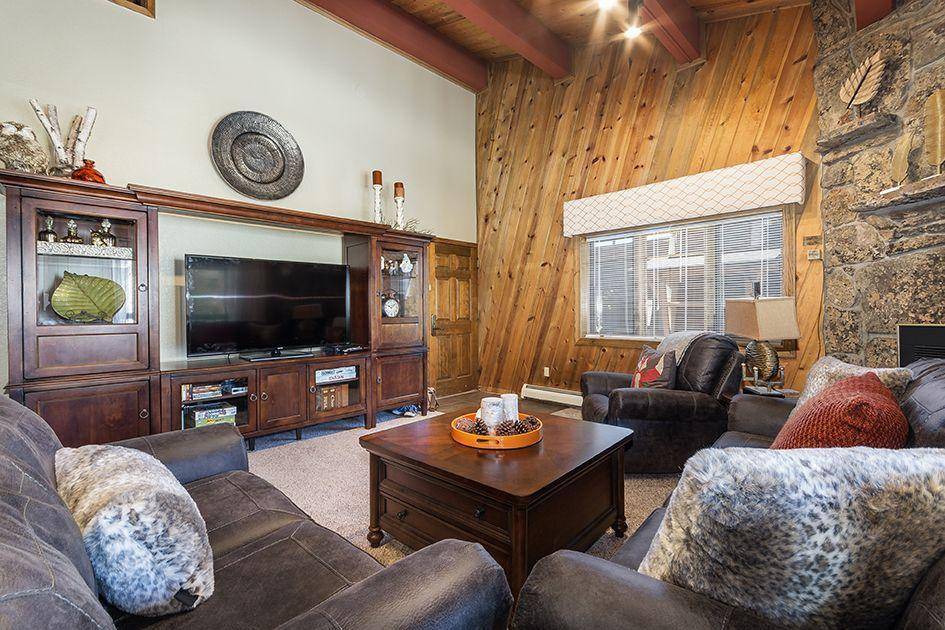 160 M² Condo ∙ 3 Bedrooms ∙ 12 Guests - Steamboat Springs, CO