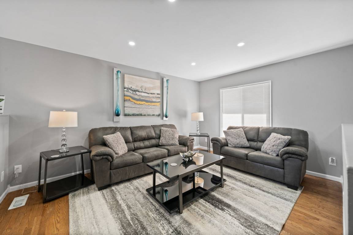 71 M² House ∙ 4 Bedrooms ∙ 10 Guests - Tinley Park, IL