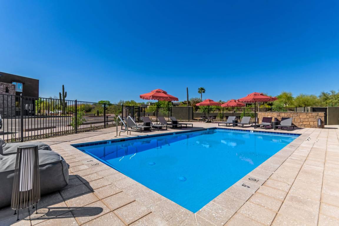 Apartment ∙ 2 Bedrooms ∙ 6 Guests - Carefree, AZ