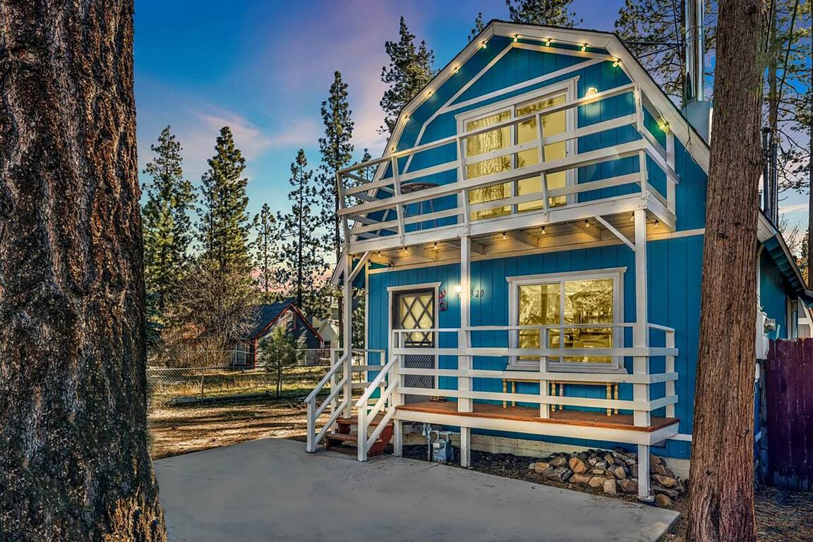 78 M² Cabin ∙ 2 Bedrooms ∙ 4 Guests - Big Bear, CA