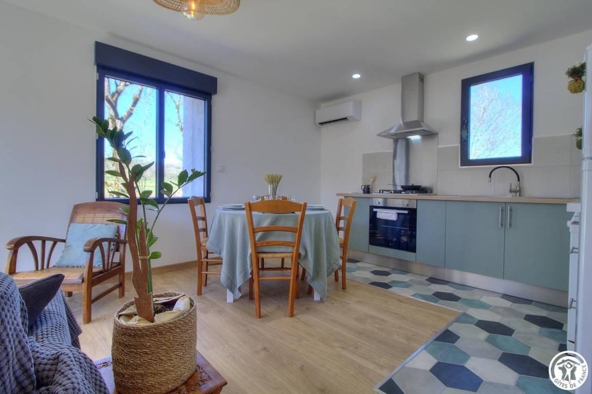 45 M² Gîte ∙ 1 Chambre ∙ 4 Personnes - Oyonnax