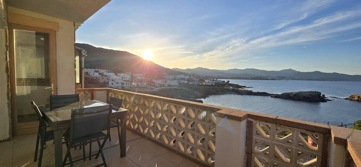 85 M² Maison De Vacances ∙ 4 Chambres ∙ 8 Personnes - Cadaqués