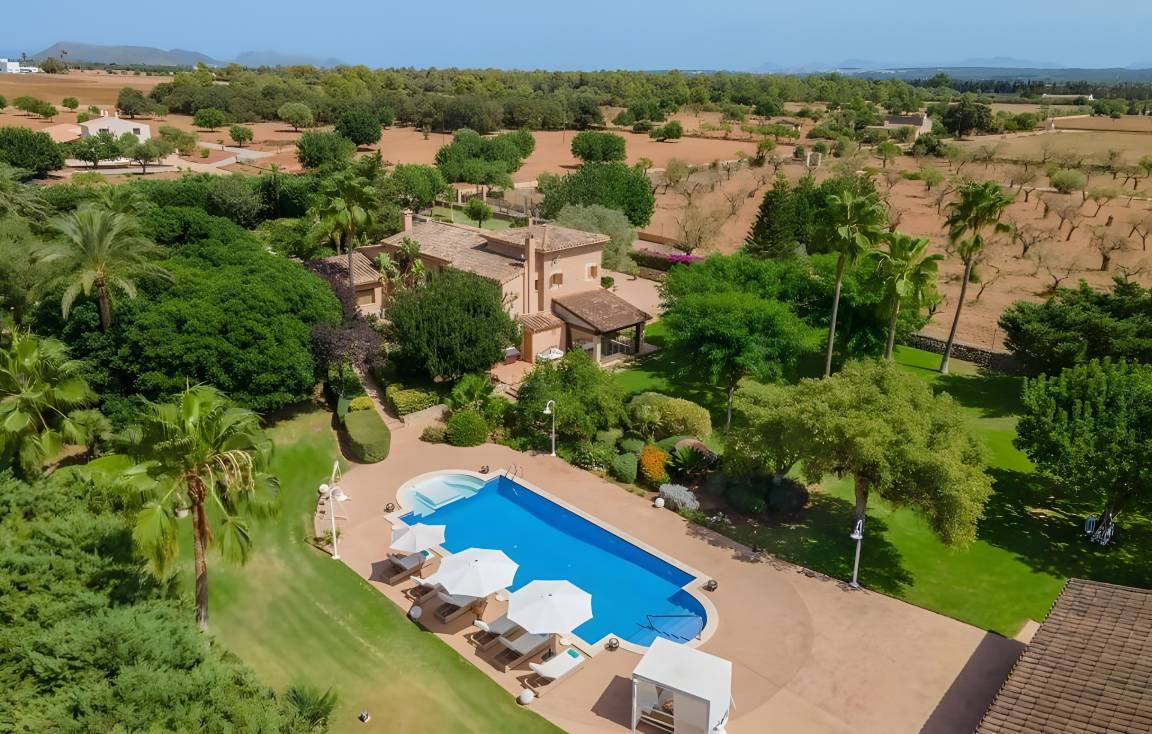 1000 M² Villa ∙ 6 Habitaciones ∙ 12 Huéspedes - Inca