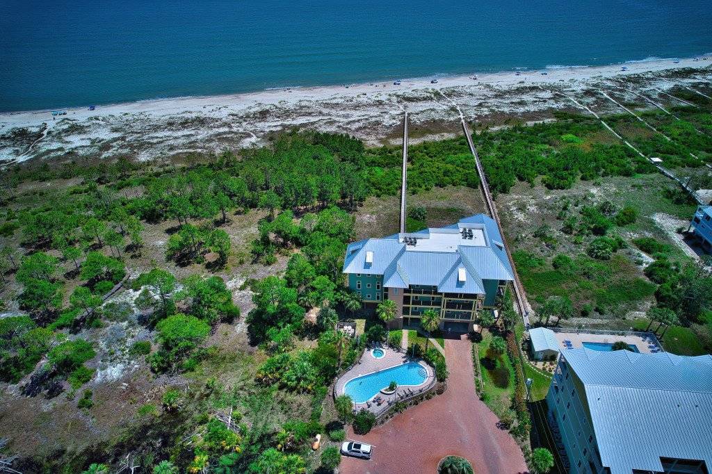 Condo ∙ 2 Bedrooms ∙ 4 Guests - Cape San Blas, FL