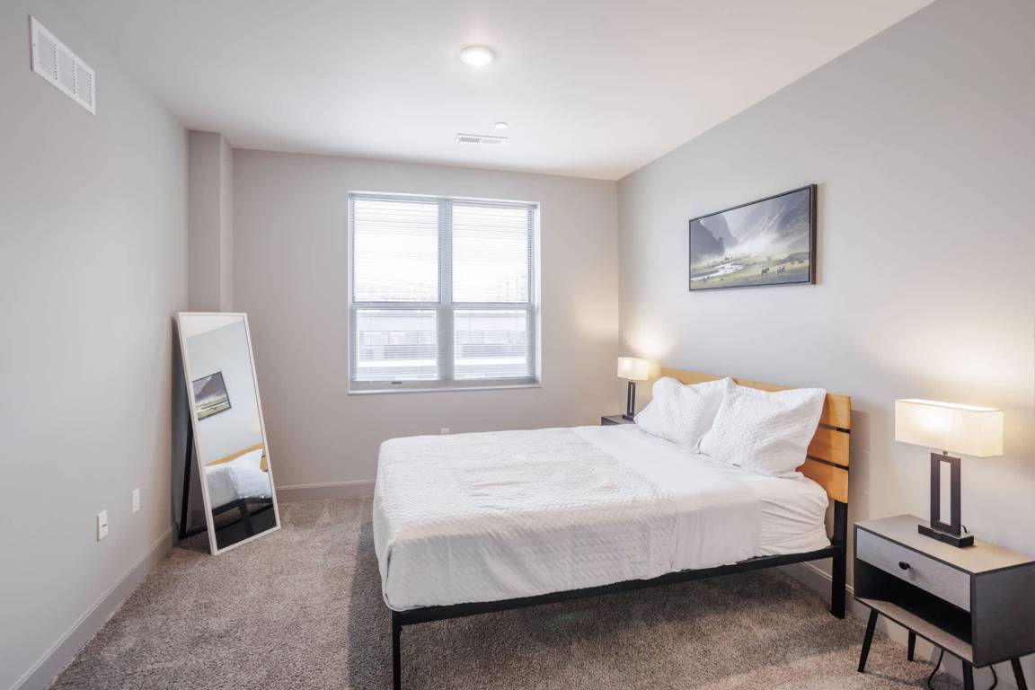 Apartment ∙ 2 Bedrooms ∙ 5 Guests - Lake, Covington