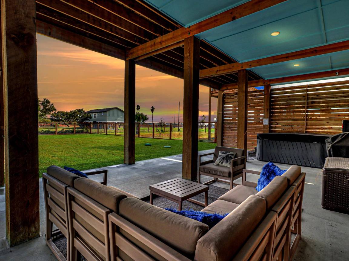 118 M² House ∙ 2 Bedrooms ∙ 6 Guests - Rockport, TX