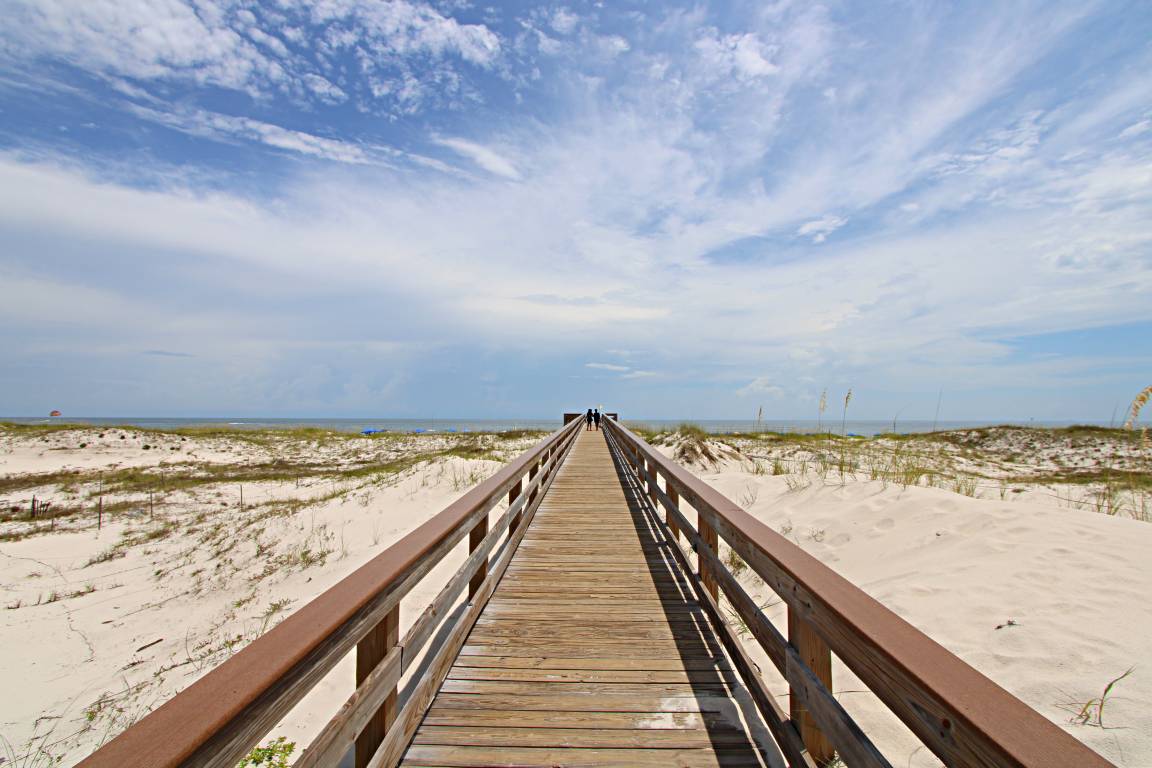 Condo ∙ 2 Bedrooms ∙ 6 Guests - Alabama