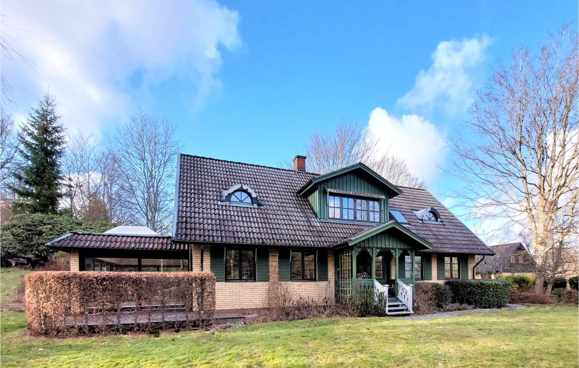 200 M² Hus ∙ 4 Sovrum ∙ 8 Gäster - Örkelljunga