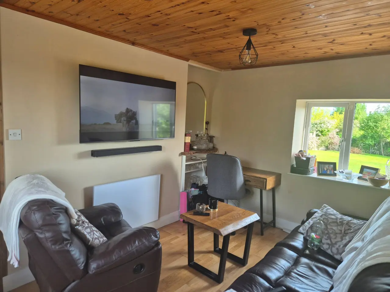 92 M² House ∙ 2 Bedrooms ∙ 4 Guests - Carlow