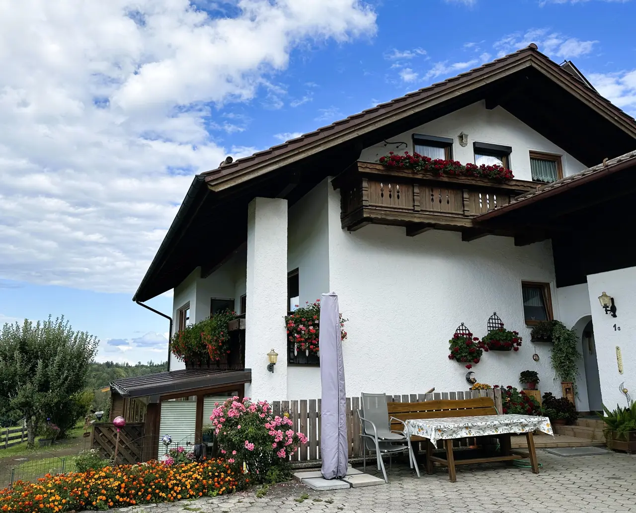 65 M² Apartment ∙ 2 Bedrooms ∙ 3 Guests - Traunstein