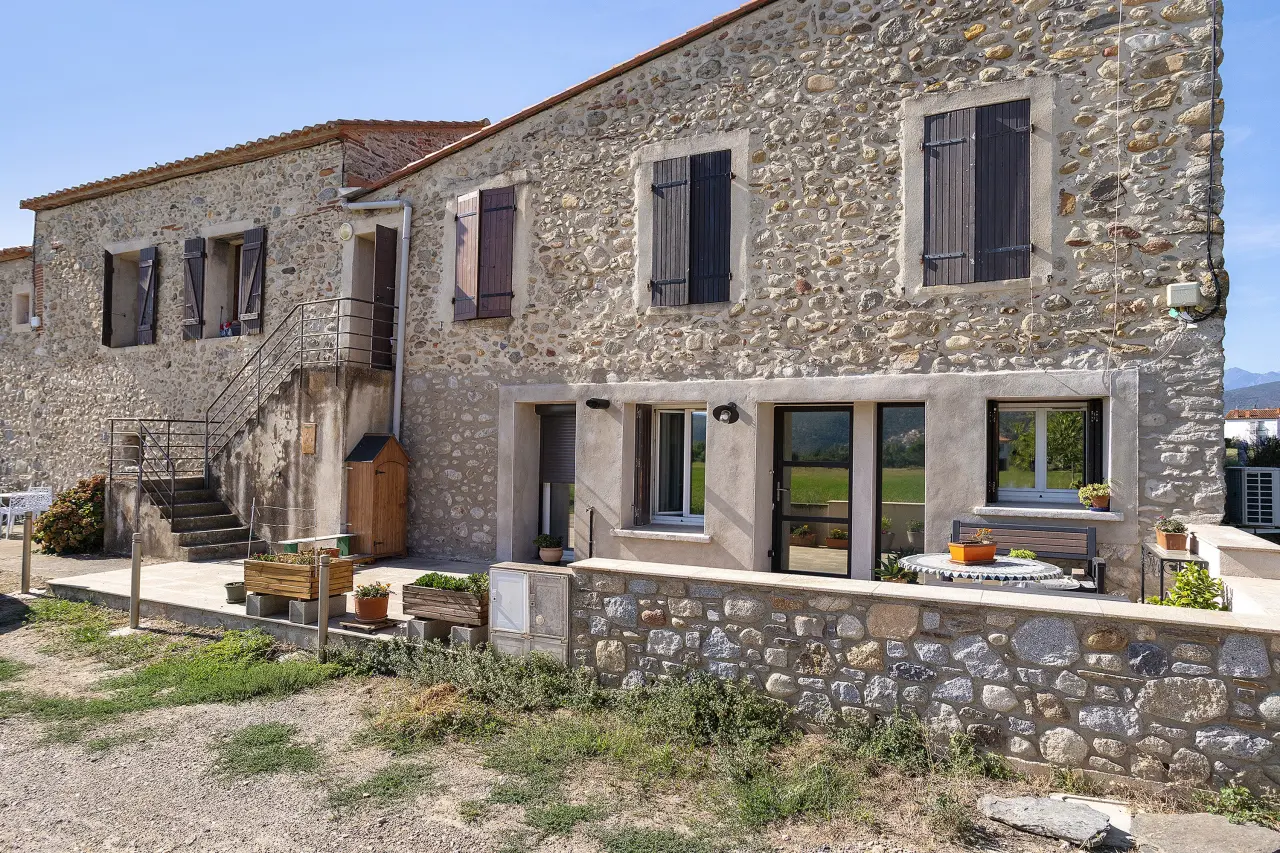 53 M² Appartement ∙ 2 Chambres ∙ 4 Personnes - Prades