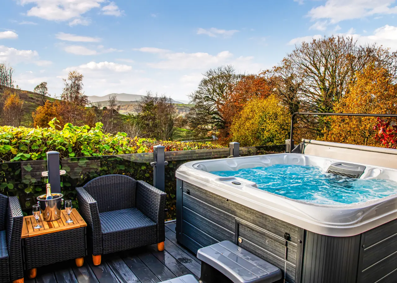 Chalet ∙ 3 Bedrooms ∙ 6 Guests - Wales