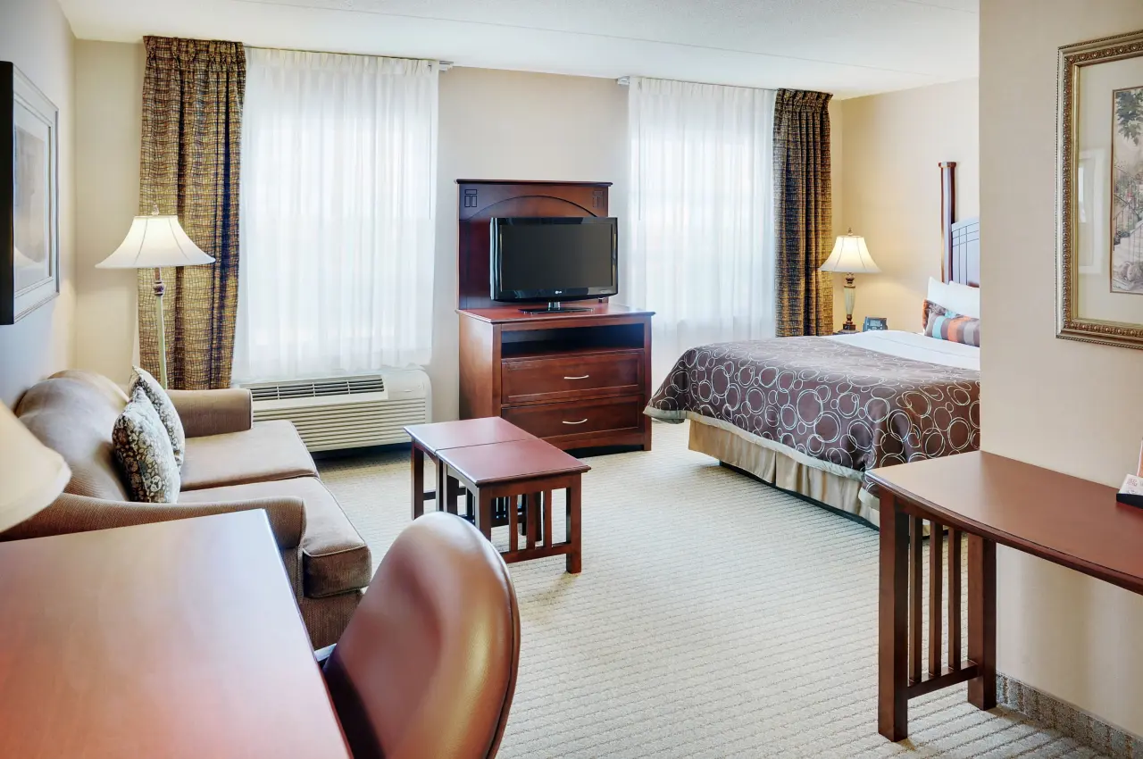 Hotel ∙ 1 Bedroom ∙ 2 Guests - Hamilton, ON, Canada