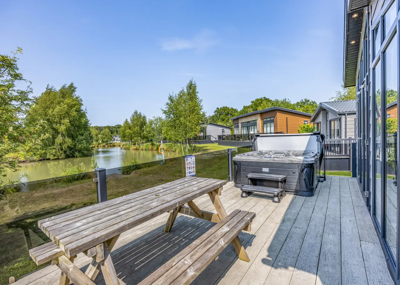 Chalet ∙ 3 Bedrooms ∙ 7 Guests - Woodhall Spa