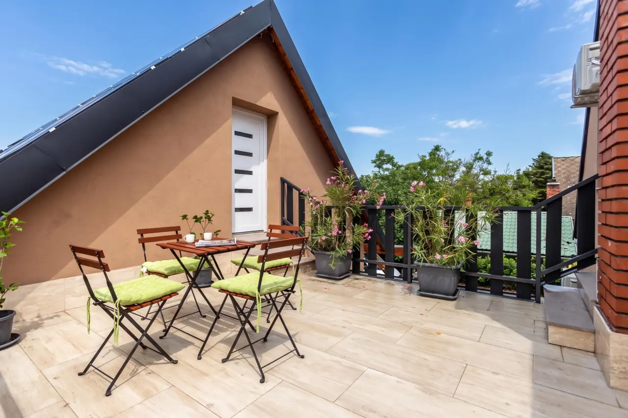 80 M² Apartment ∙ 2 Bedrooms ∙ 6 Guests - Szigliget