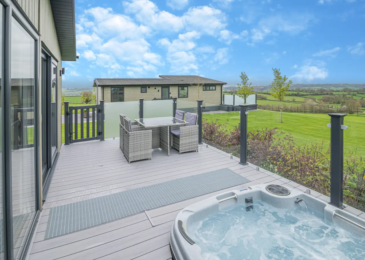 Chalet ∙ 2 Bedrooms ∙ 4 Guests - Somerset