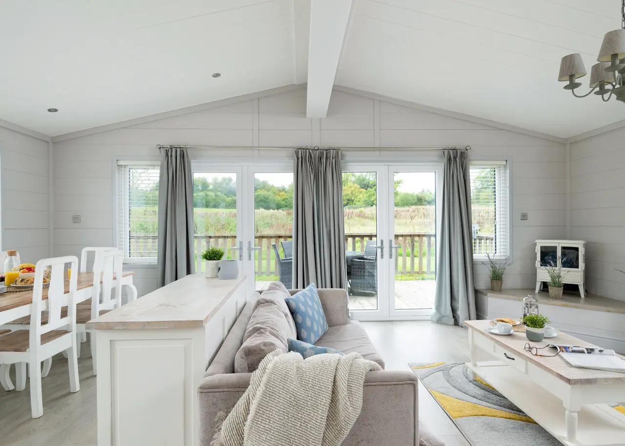 Chalet ∙ 2 Bedrooms ∙ 4 Guests - Norfolk