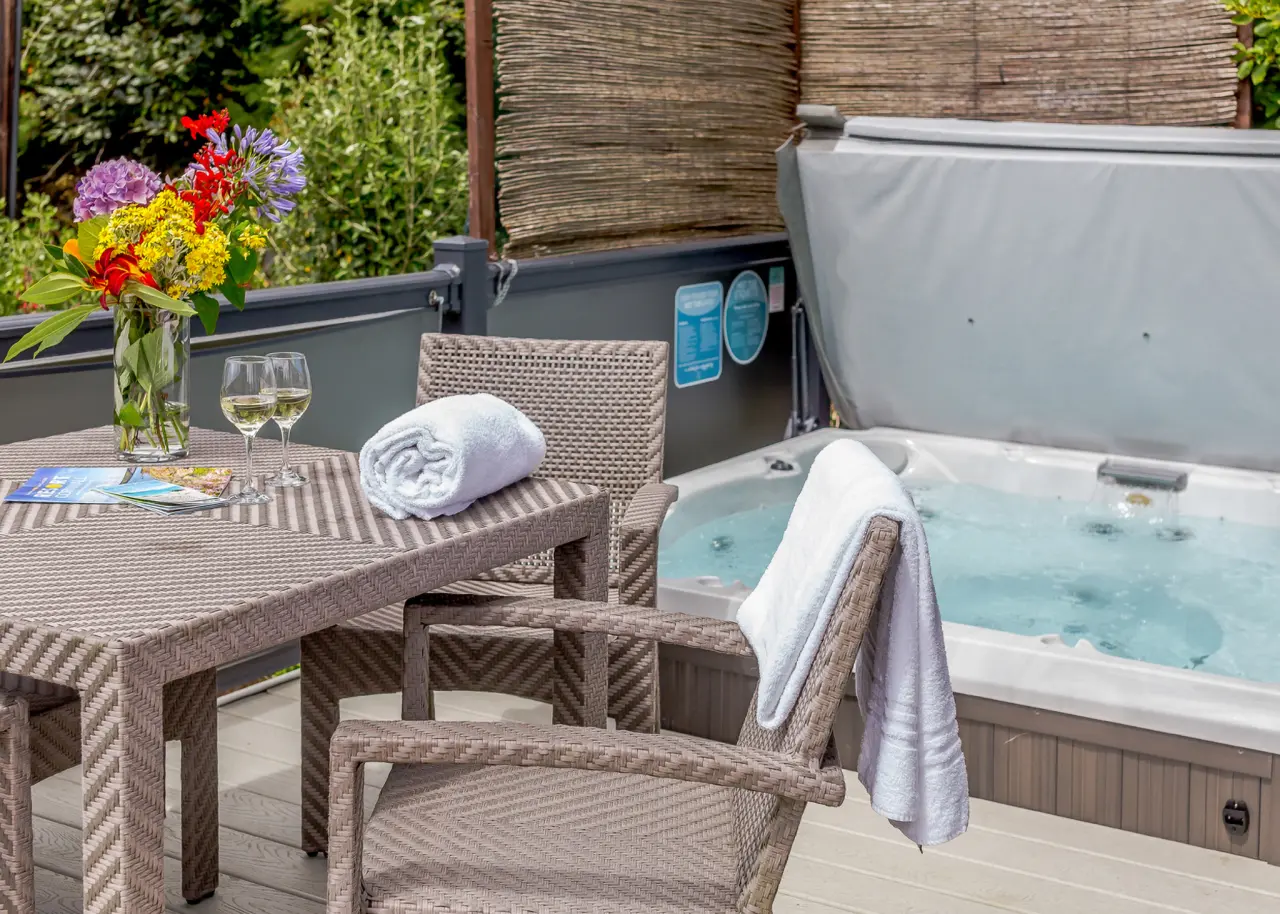 Chalet ∙ 2 Bedrooms ∙ 4 Guests - Porthleven