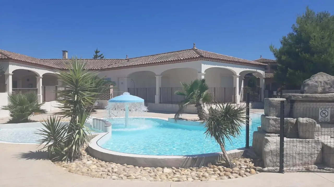 55 M² House ∙ 2 Bedrooms ∙ 4 Guests - Minerve
