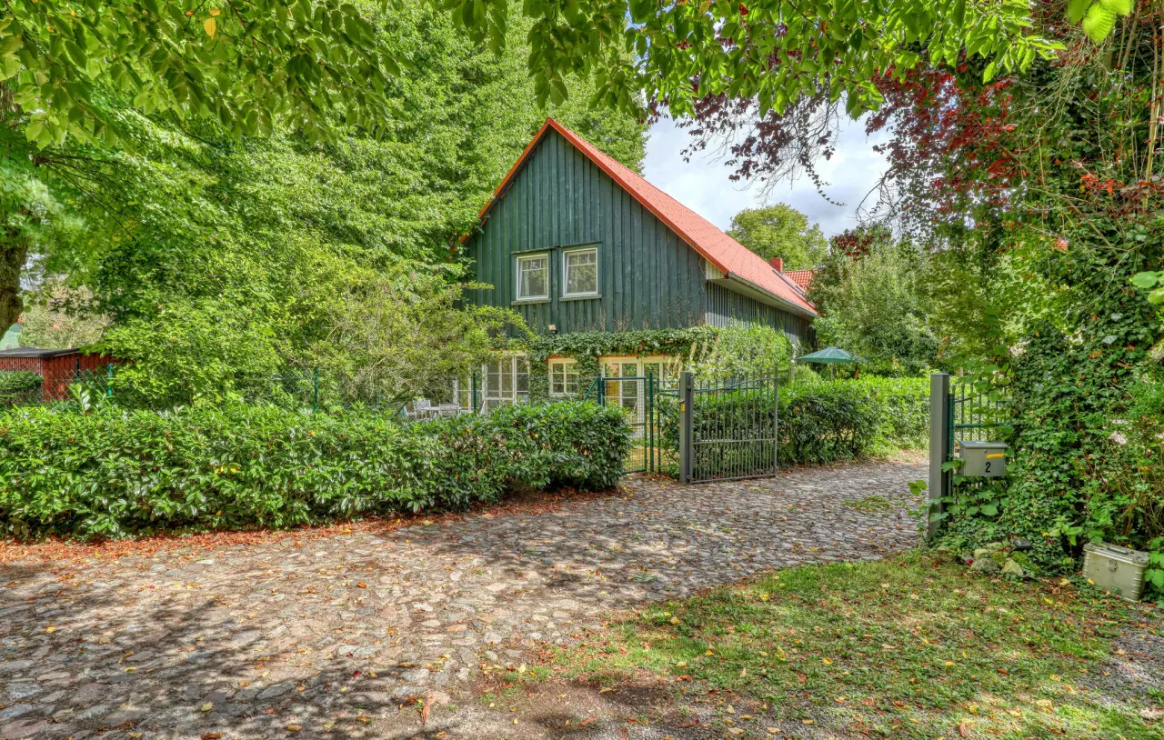 130 M² Ferienwohnung ∙ 3 Schlafzimmer ∙ 5 Gäste - Bad Segeberg