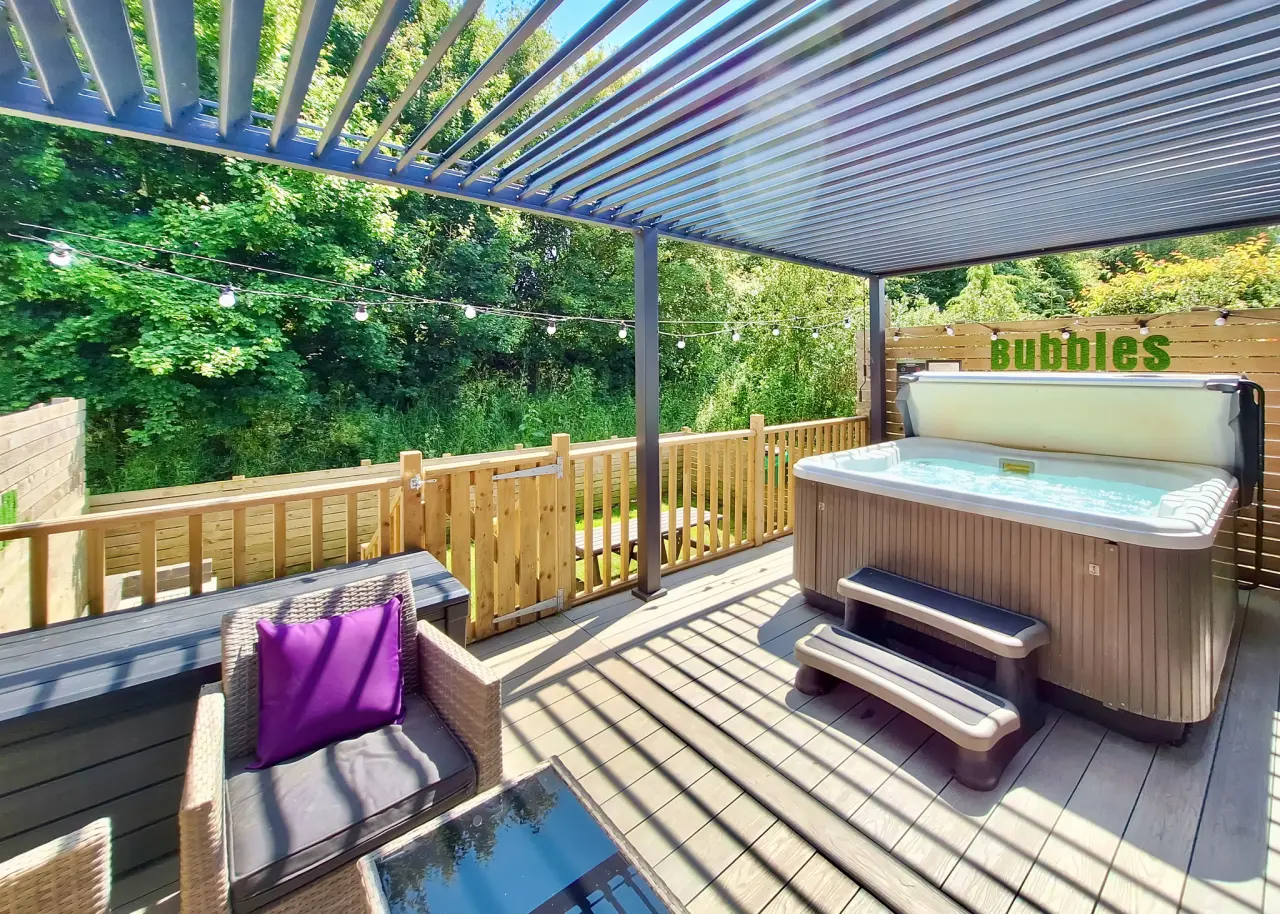Chalet ∙ 2 Bedrooms ∙ 4 Guests - Beverley