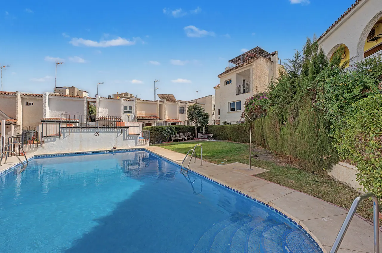 145 M² Casa ∙ 3 Habitaciones ∙ 8 Huéspedes - Torremolinos