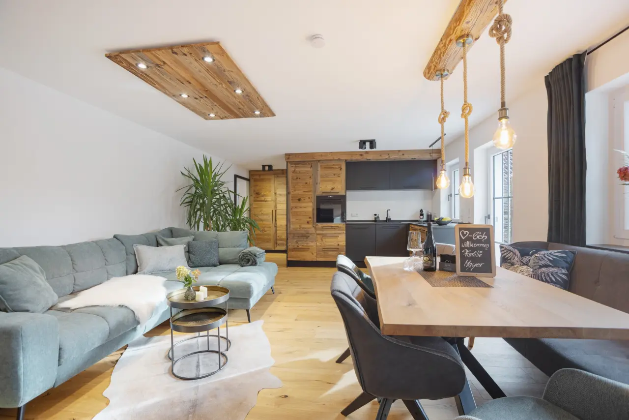 75 M² Ferienwohnung ∙ 2 Schlafzimmer ∙ 6 Gäste - Bad Grönenbach