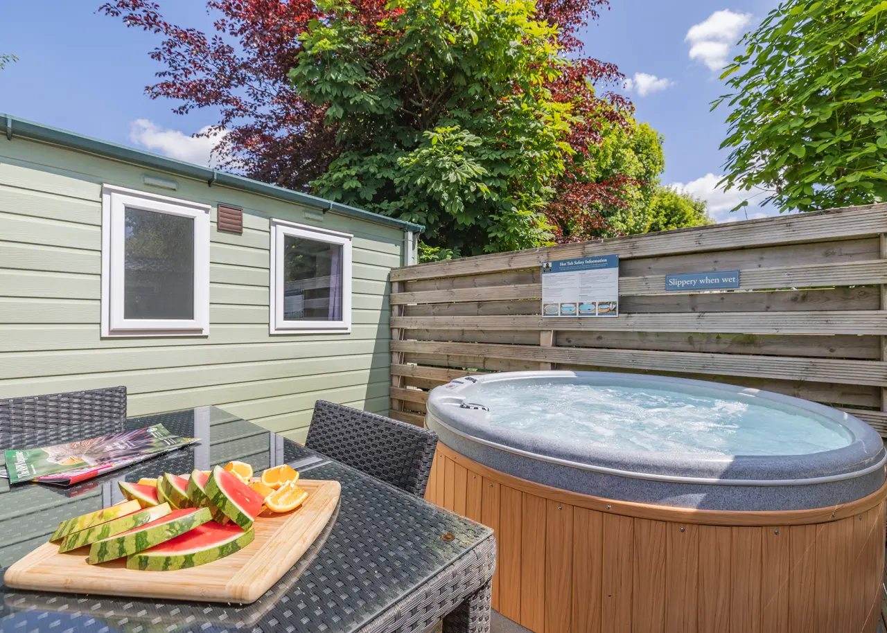 Caravan ∙ 1 Bedroom ∙ 2 Guests - Leek
