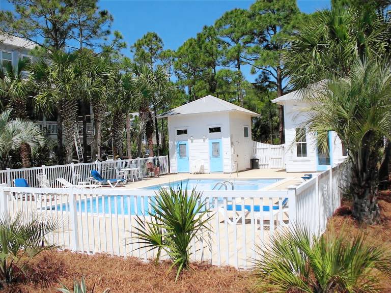 Indian Pass, FL Vacation Rentals from $106 | HomeToGo
