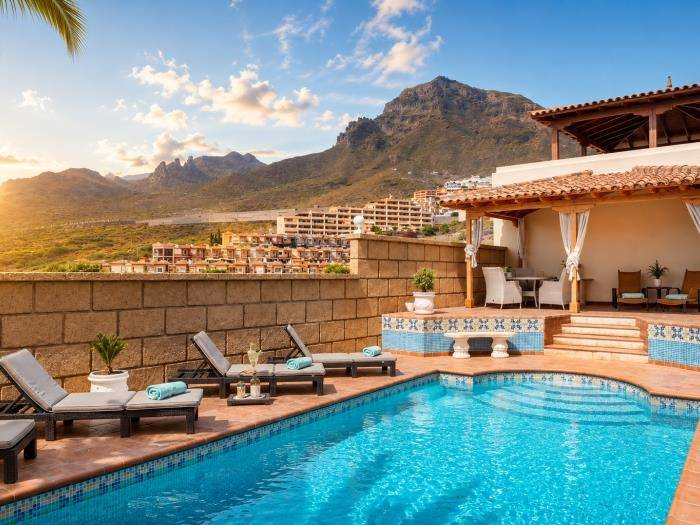 180 M² Villa ∙ 5 Habitaciones ∙ 10 Huéspedes - Costa Adeje