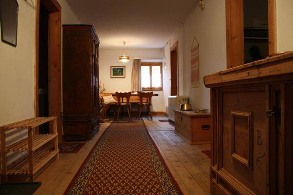 90 M² Ferienwohnung ∙ 2 Schlafzimmer ∙ 5 Gäste - Guarda, Schweiz