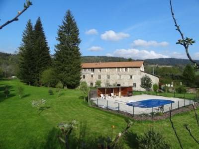 450 M² Gîte ∙ 8 Bedrooms ∙ 27 Guests - Puy-de-Dôme