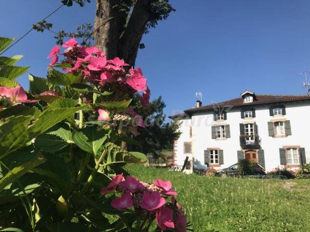 Cottage ∙ 9 Chambres ∙ 4 Personnes - Pays basque français
