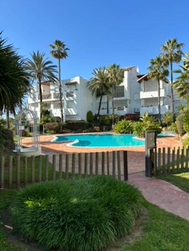 100 M² Apartamento ∙ 2 Habitaciones ∙ 6 Huéspedes - Rota
