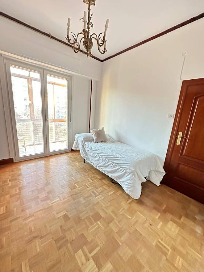 110 M² Habitación Privada ∙ 1 Habitación ∙ 1 Huésped - Valladolid