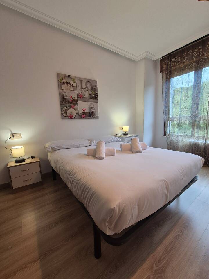 120 M² Apartamento ∙ 3 Habitaciones ∙ 8 Huéspedes - Mieres