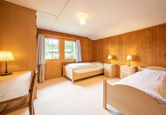 170 M² Maison De Vacances ∙ 6 Chambres ∙ 11 Personnes - Flims