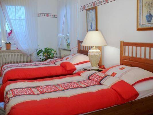 106 M² Ferienwohnung ∙ 3 Schlafzimmer ∙ 7 Gäste - Reinbek