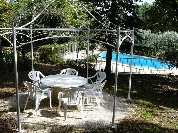 130 M² House ∙ 3 Bedrooms ∙ 6 Guests - Ménerbes